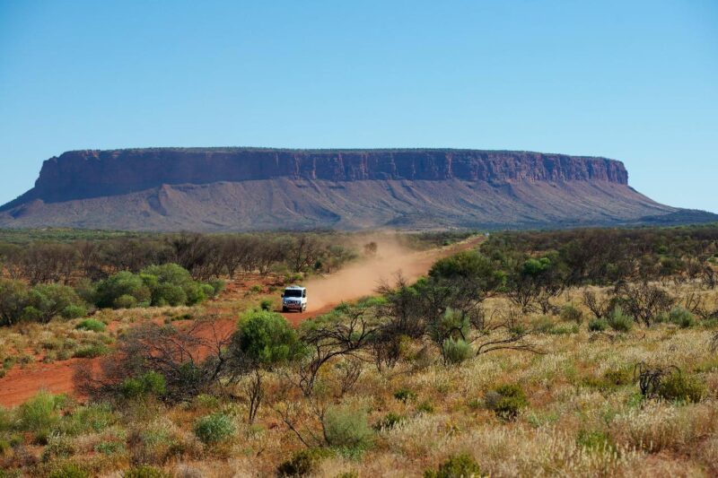 MT CONNER 4WD OUTBACK ADVENTURE - SEIT Tours